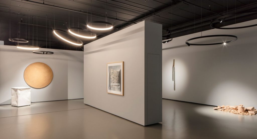 Gallery – Tsen Lighting